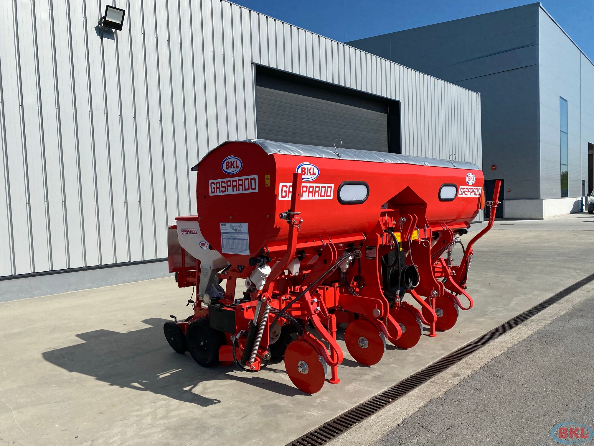 BKL d.o.o. - Prodaja poljoprivrednih strojeva i opreme