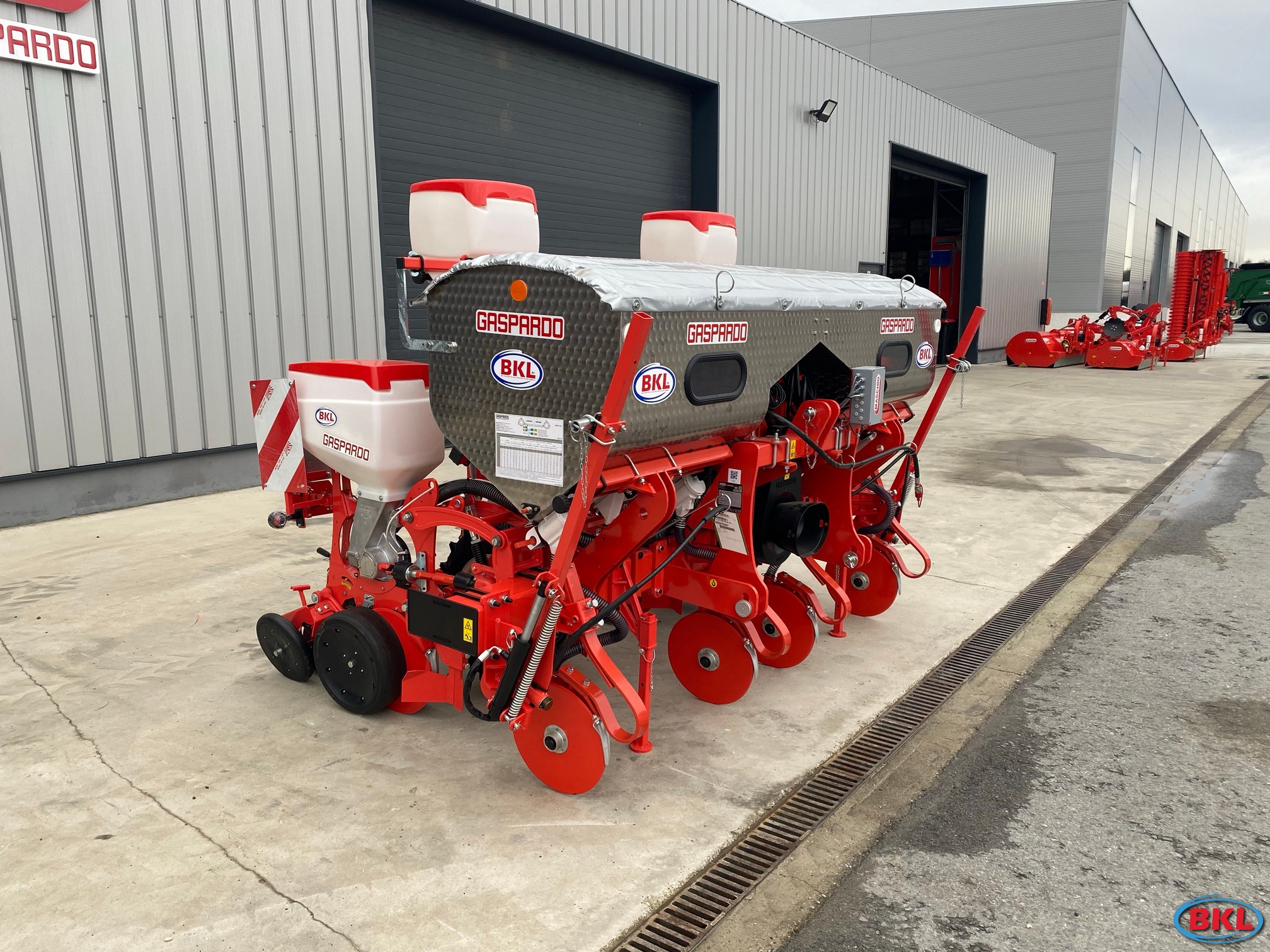 BKL d.o.o. - Prodaja poljoprivrednih strojeva i opreme