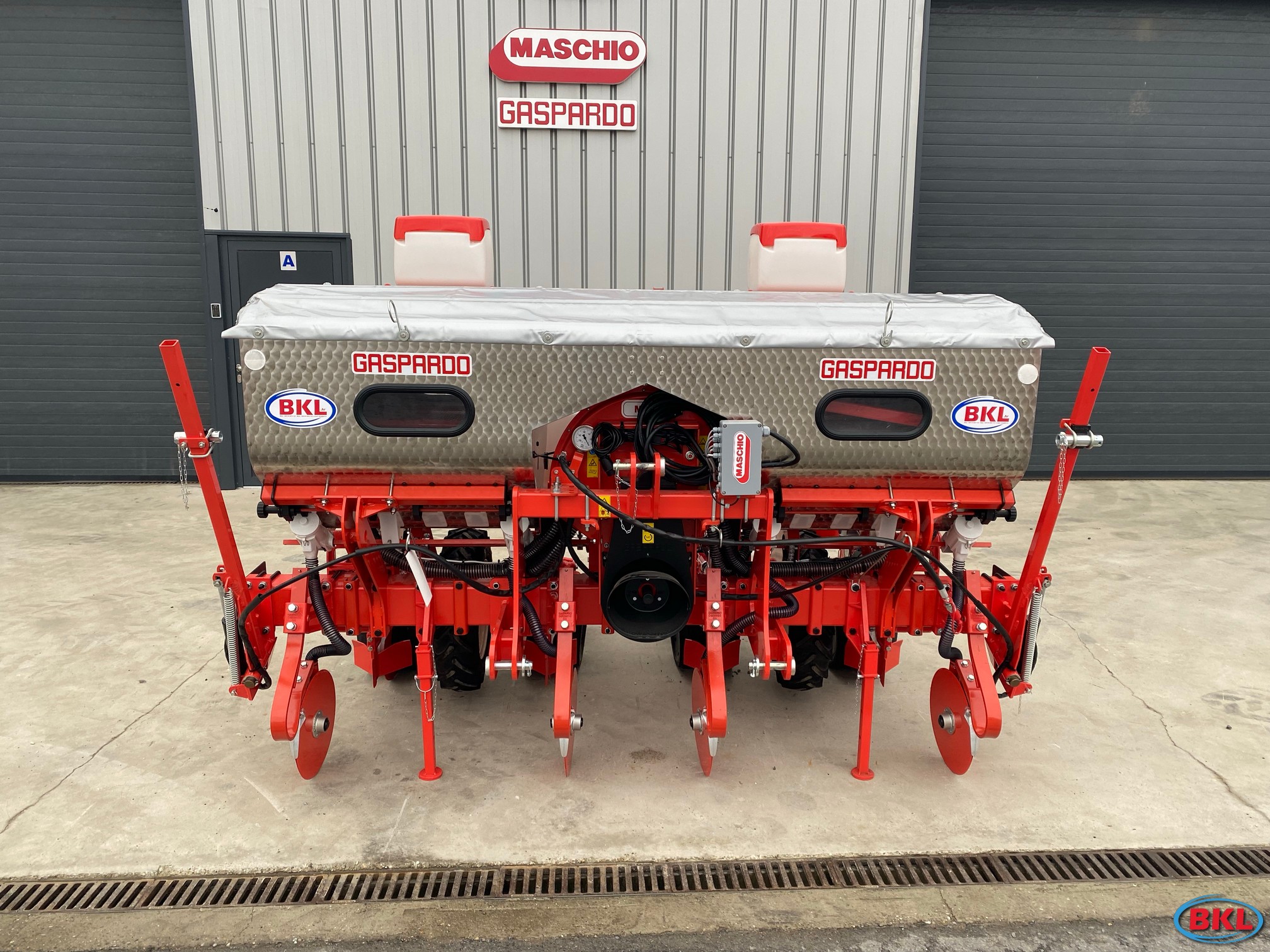 BKL d.o.o. - Prodaja poljoprivrednih strojeva i opreme