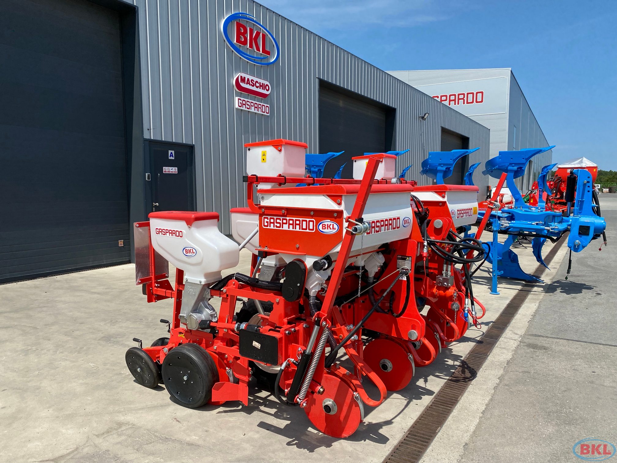 BKL d.o.o. - Prodaja poljoprivrednih strojeva i opreme